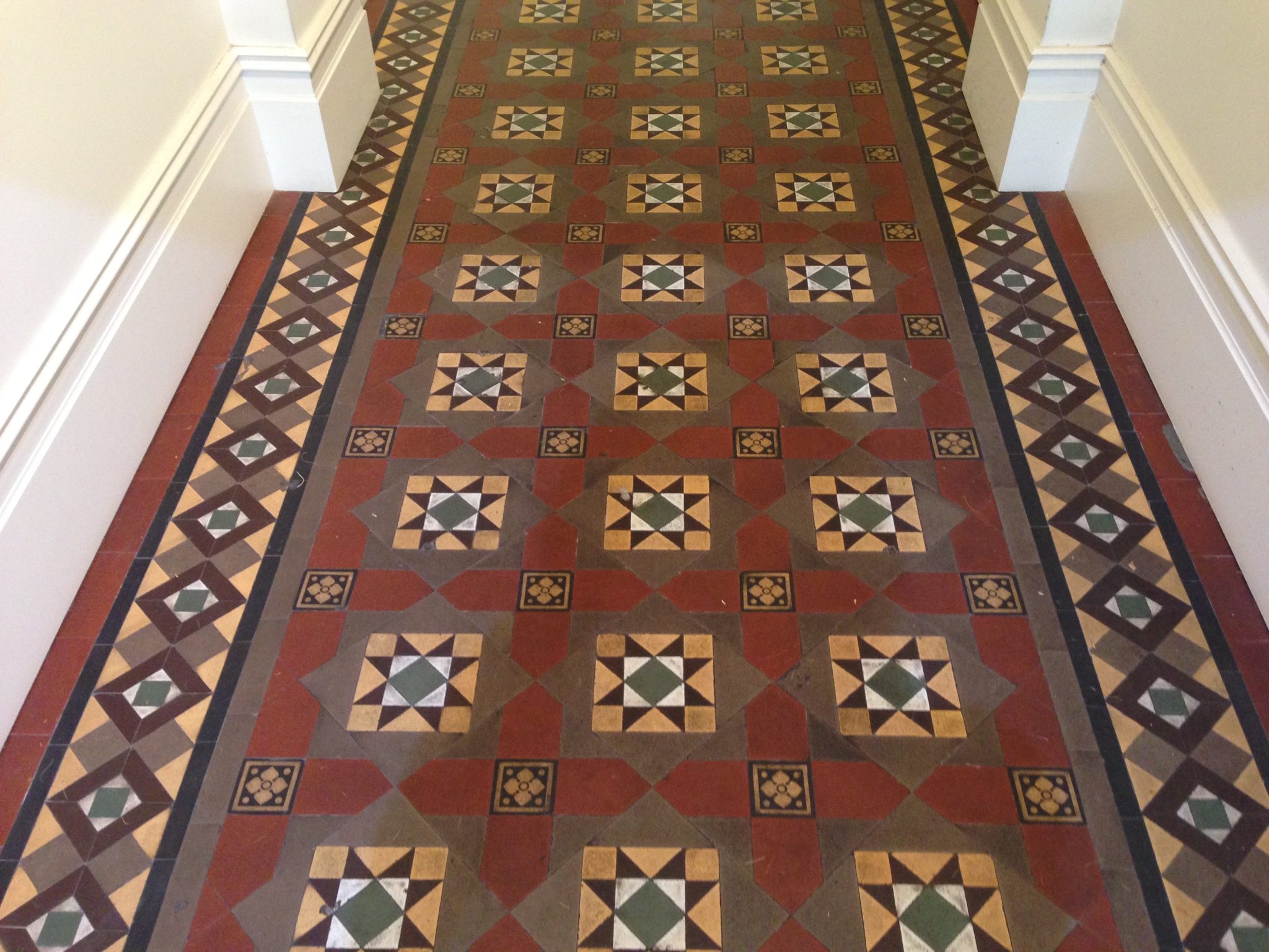 Original Victorian Entrance Hall - Edwardian Tiles