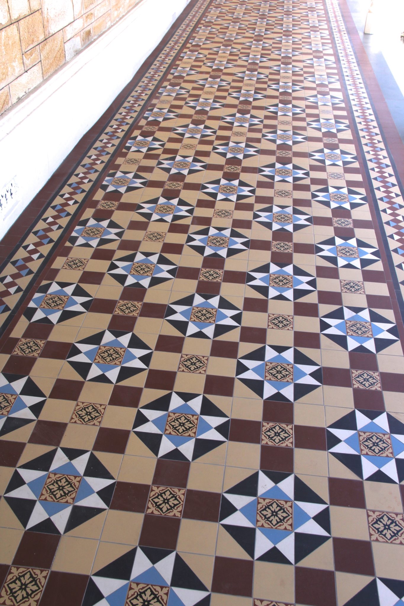 Heritage Veranda - Edwardian Tiles